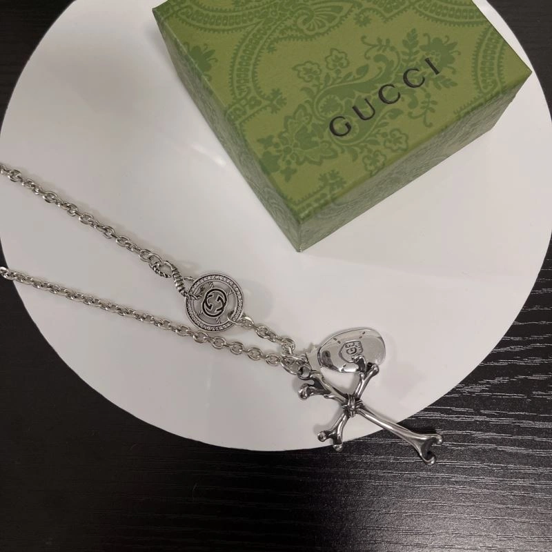 Top mirror Gucci Necklaces