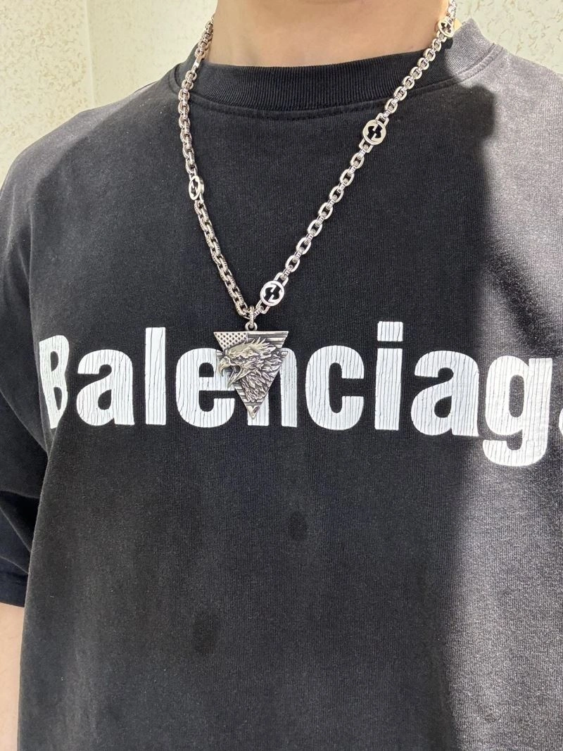 Bargain Gucci Necklaces