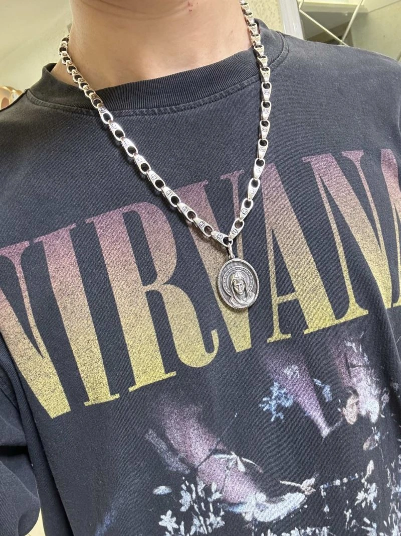 Reasonably priced Gucci Necklaces