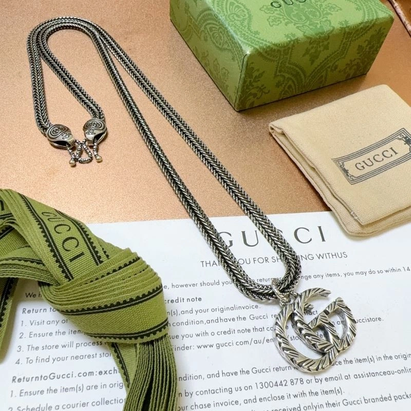 Indistinguishable Gucci Necklaces