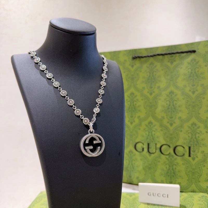 Top mirror Gucci Necklaces