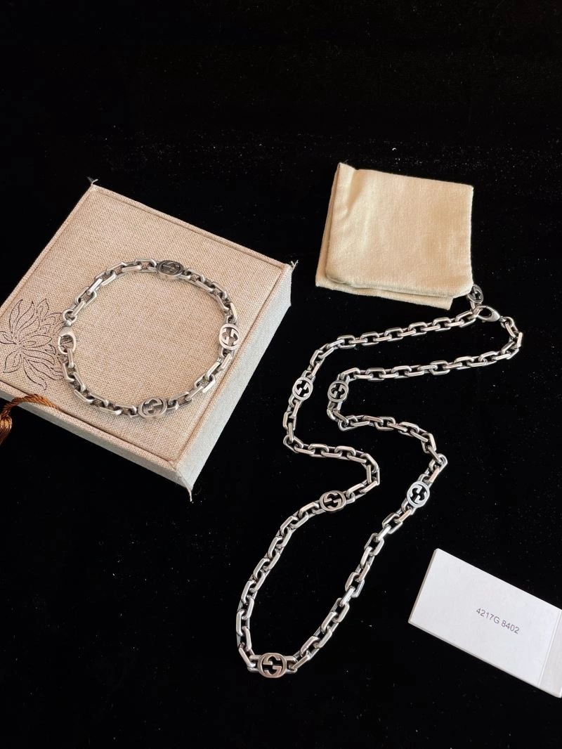 Bargain Gucci Necklaces