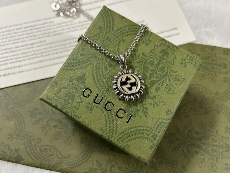 Accurate model Gucci Necklaces