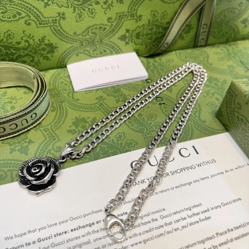Indistinguishable Gucci Necklaces