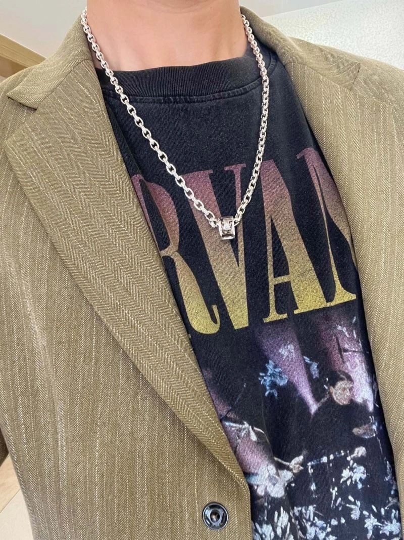 Factory-made Gucci Necklaces