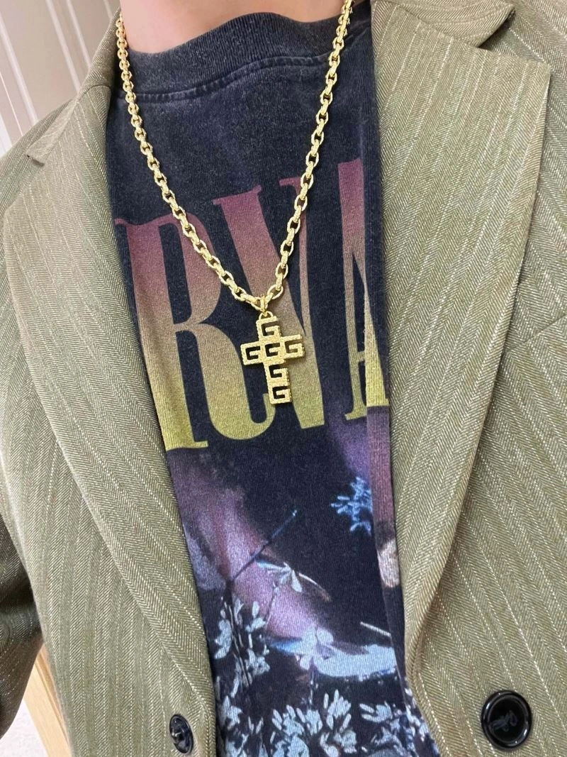 Bargain Gucci Necklaces