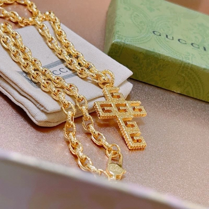 Bargain Gucci Necklaces