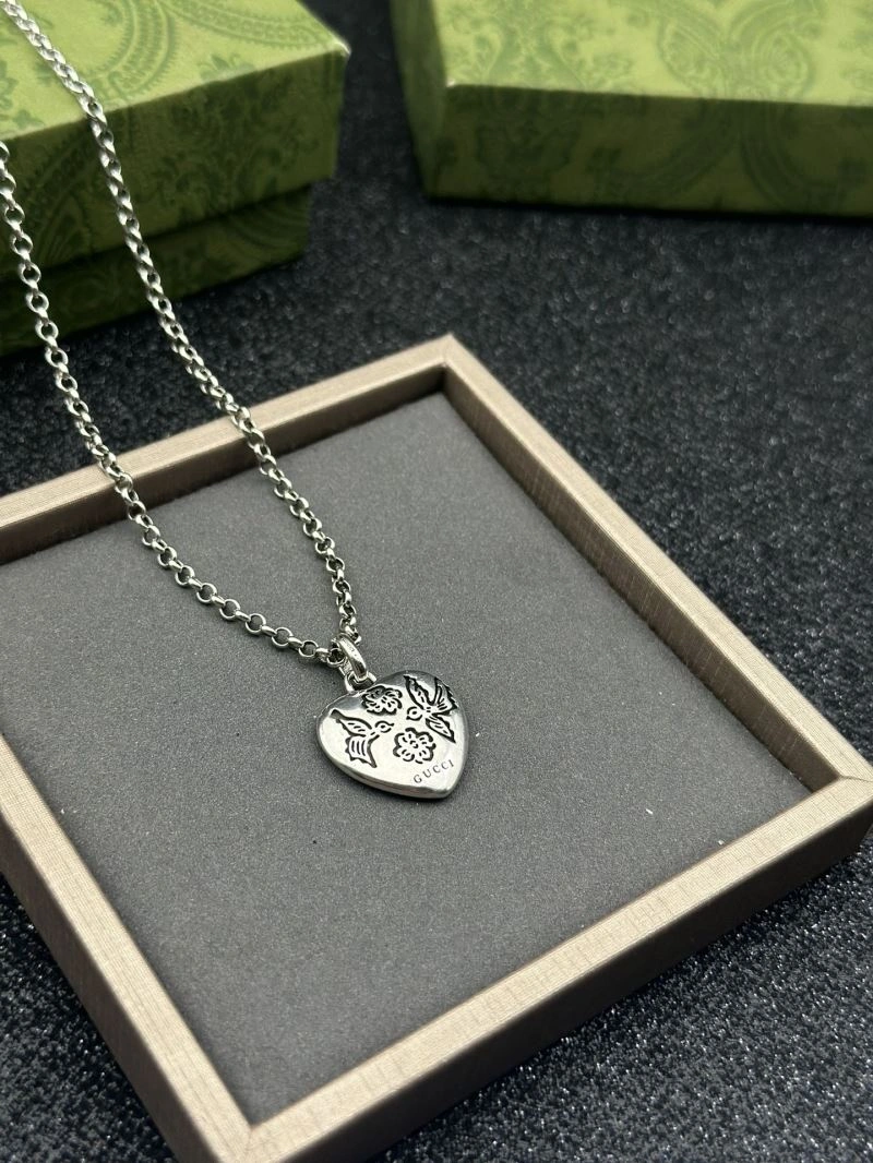 Indistinguishable Gucci Necklaces