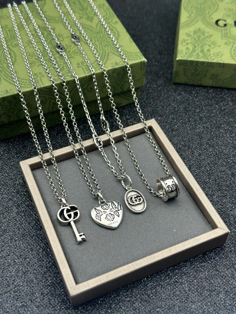 Indistinguishable Gucci Necklaces