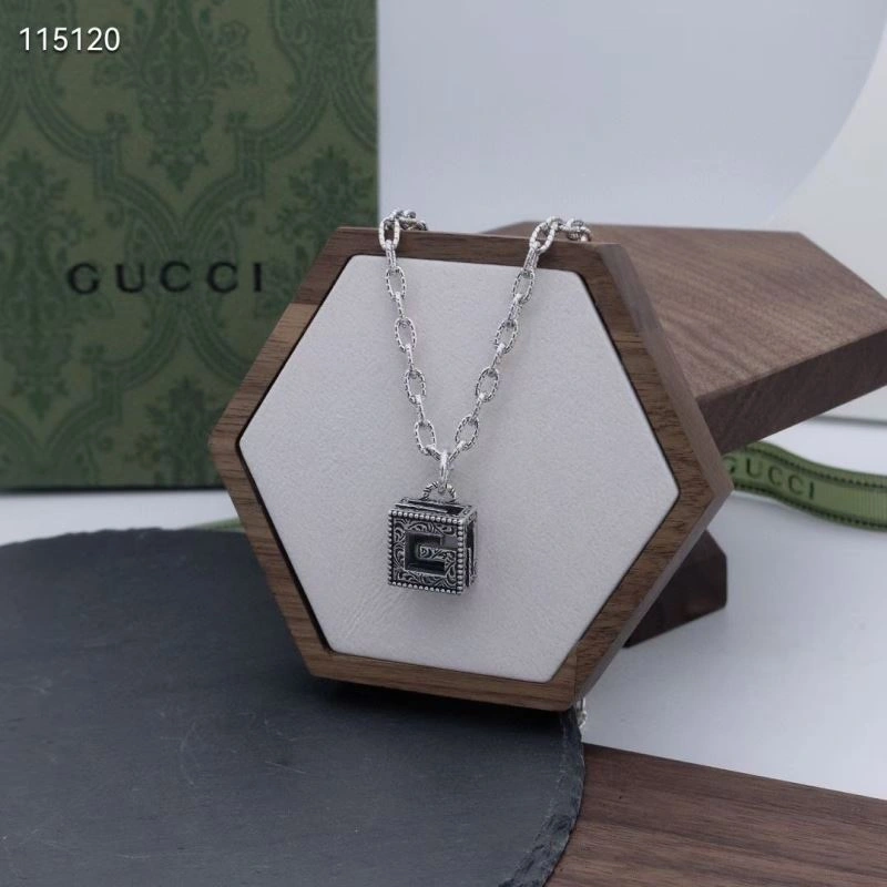 Legit Gucci Necklaces