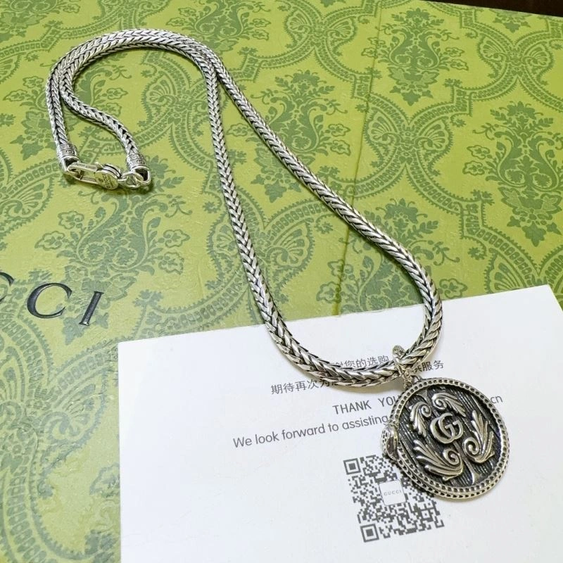 Official Gucci Necklaces