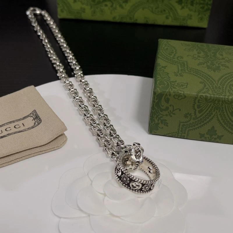 Indistinguishable Gucci Necklaces
