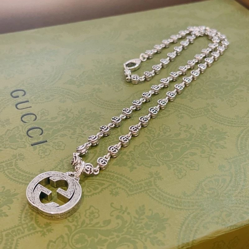Indistinguishable Gucci Necklaces
