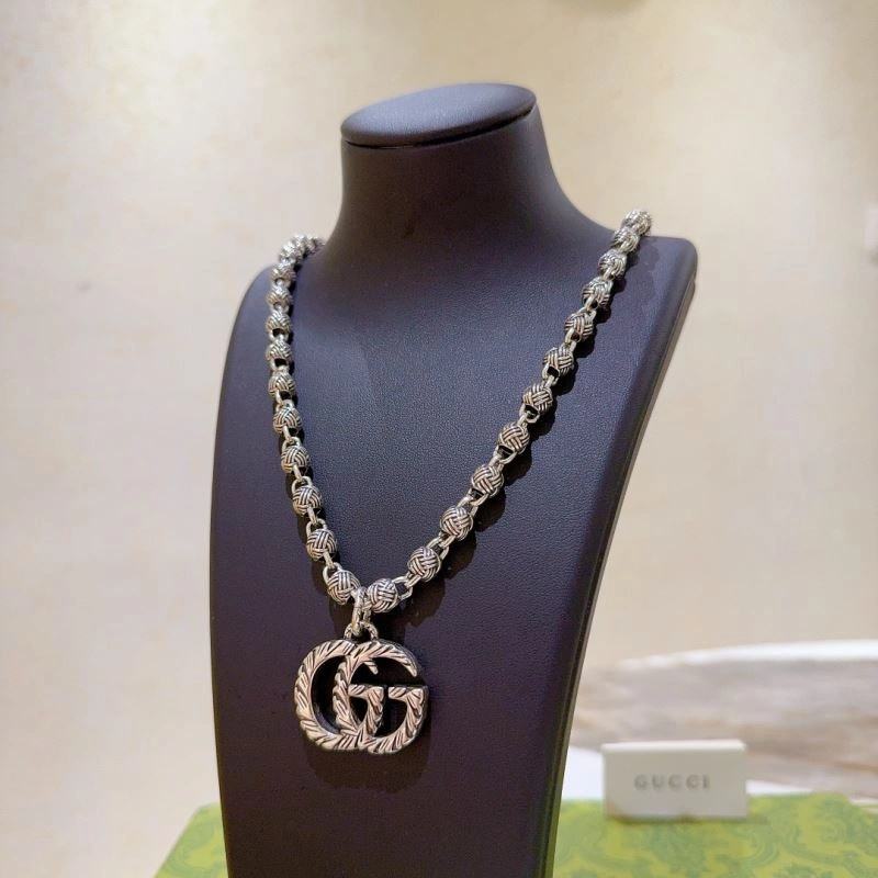 Indistinguishable Gucci Necklaces