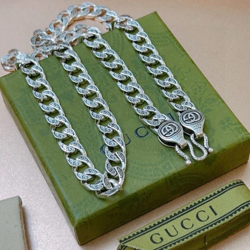 Bargain Gucci Necklaces