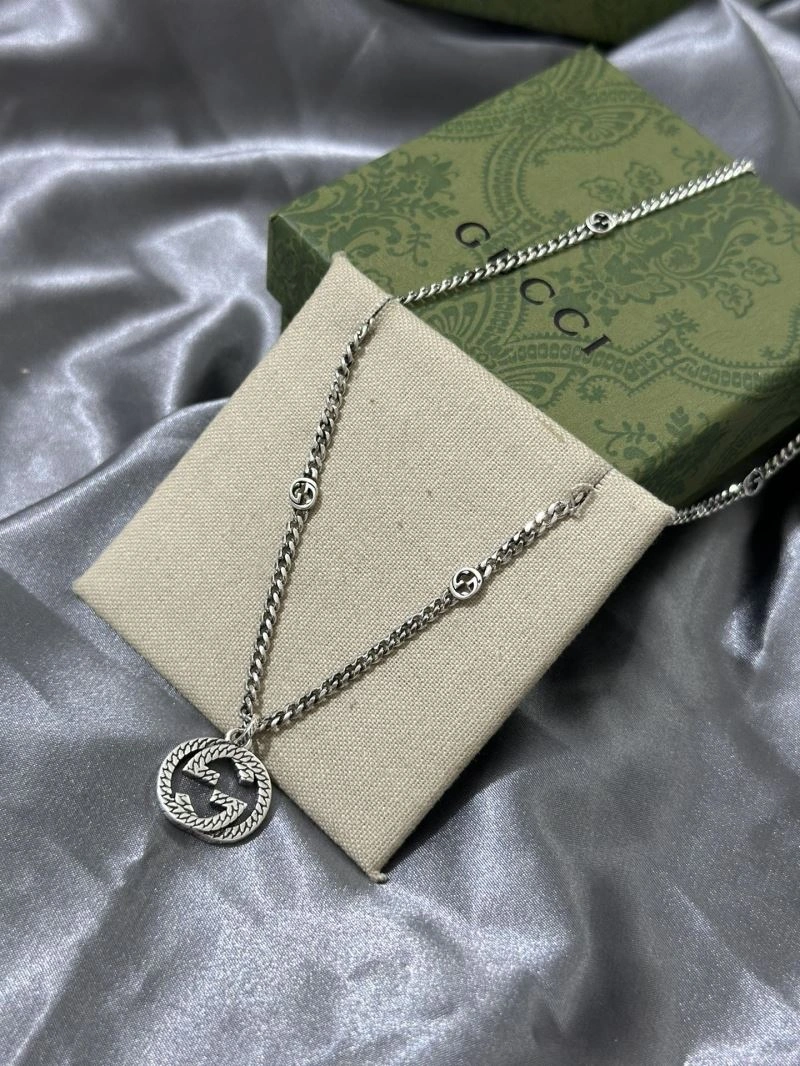 Top mirror Gucci Necklaces