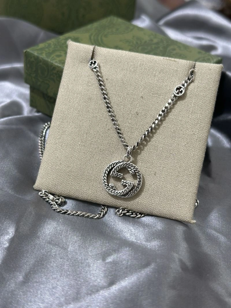 Top mirror Gucci Necklaces
