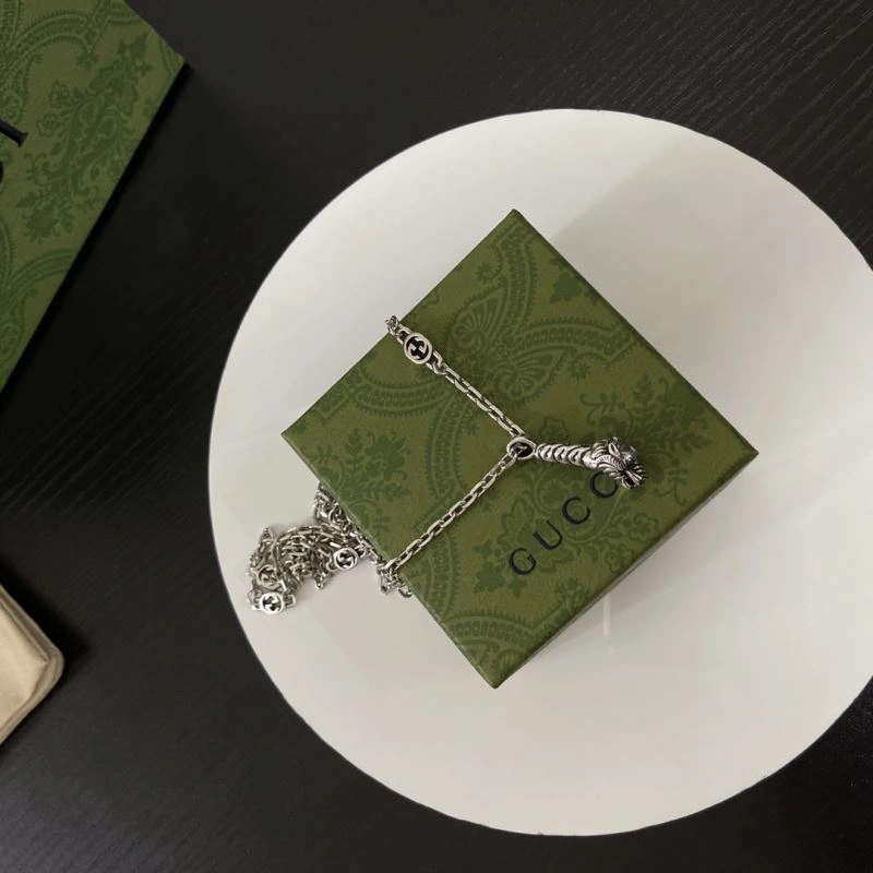 Indistinguishable Gucci Necklaces