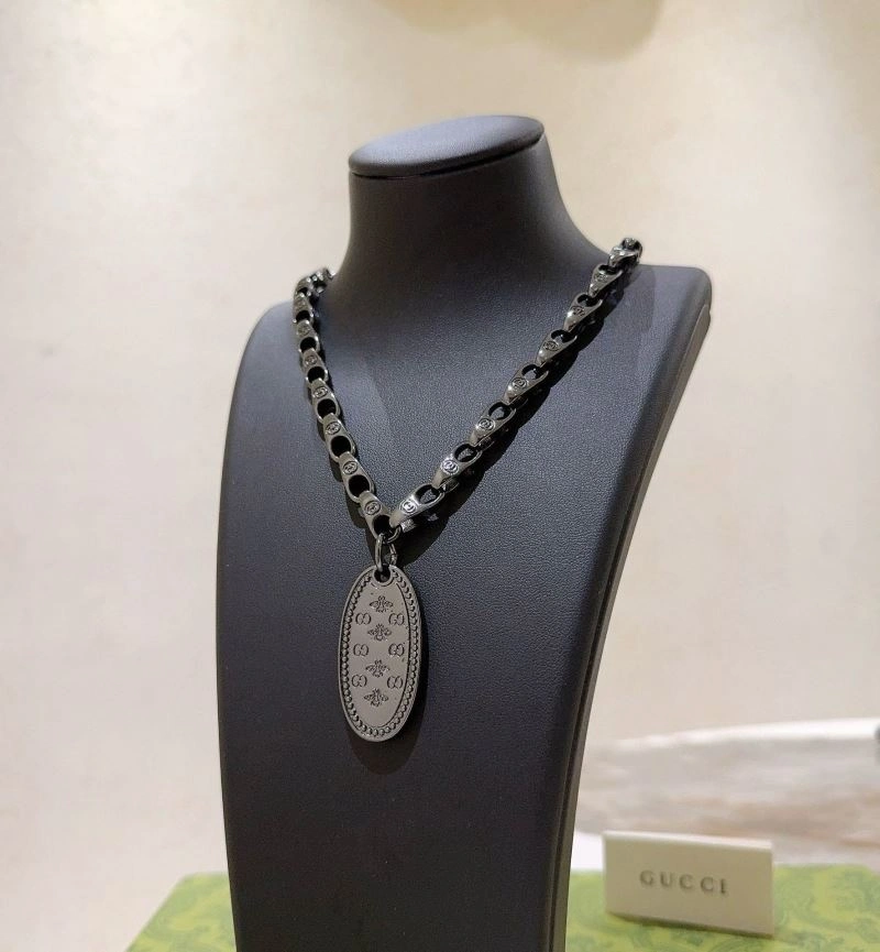Indistinguishable Gucci Necklaces