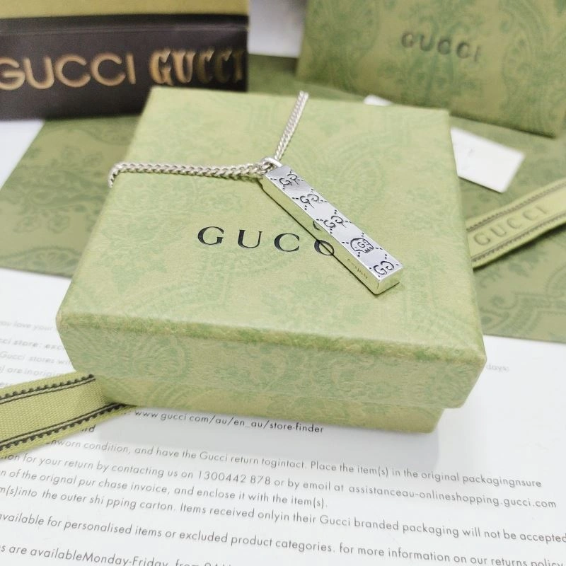 Indistinguishable Gucci Necklaces