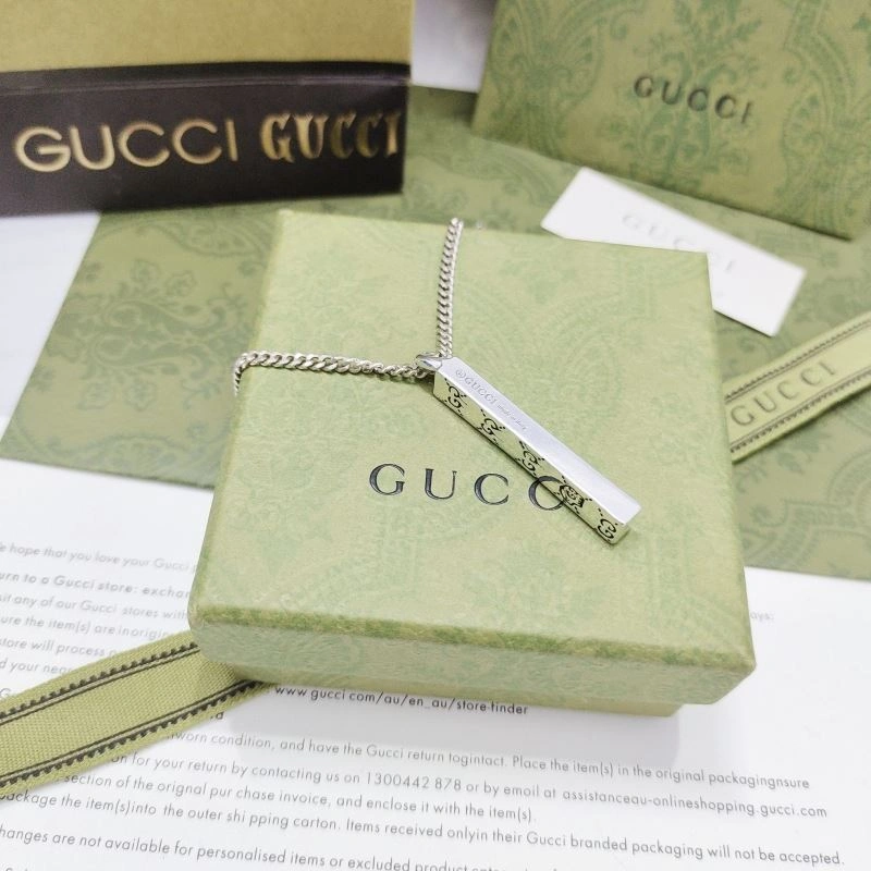 Indistinguishable Gucci Necklaces