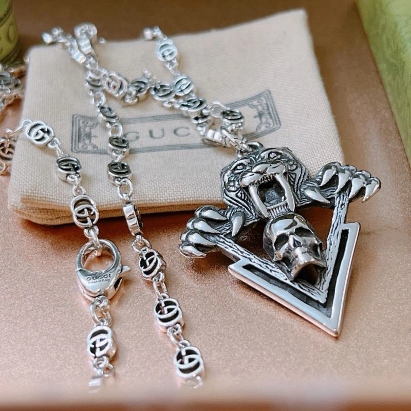 Top match Gucci Necklaces