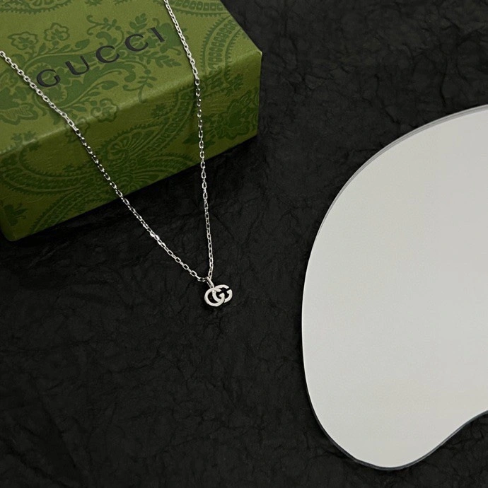Perfect replica Gucci Necklaces