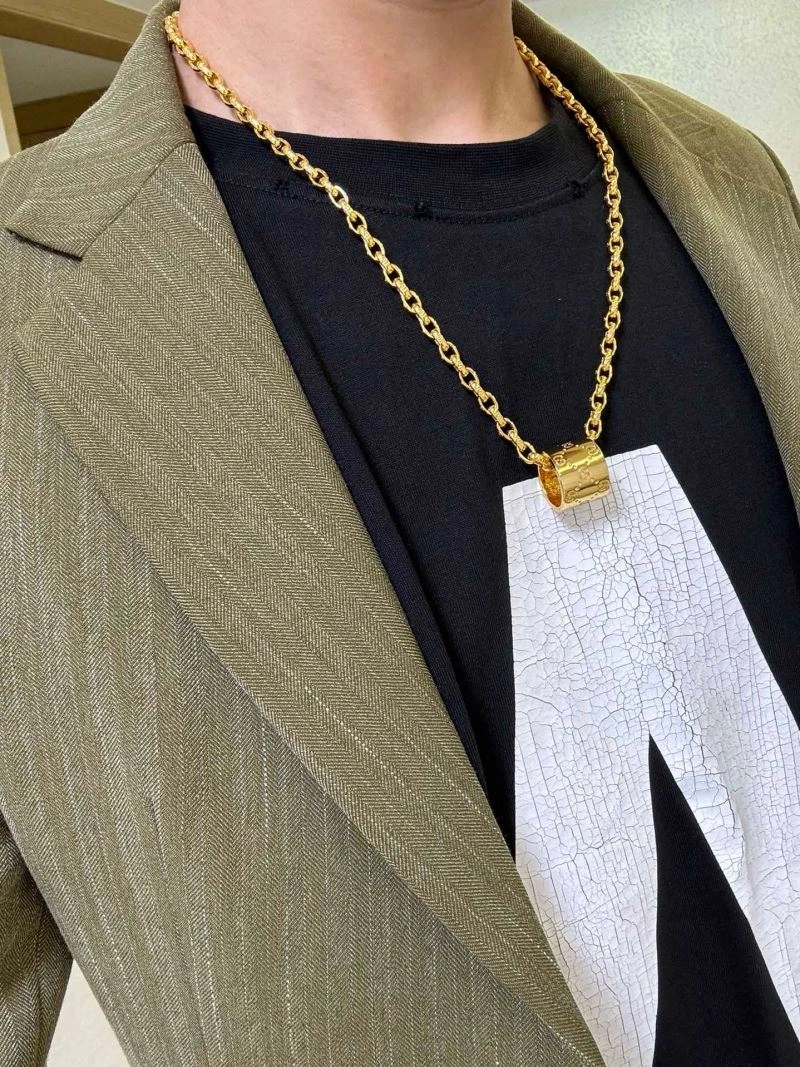 Inexpensive Gucci Necklaces
