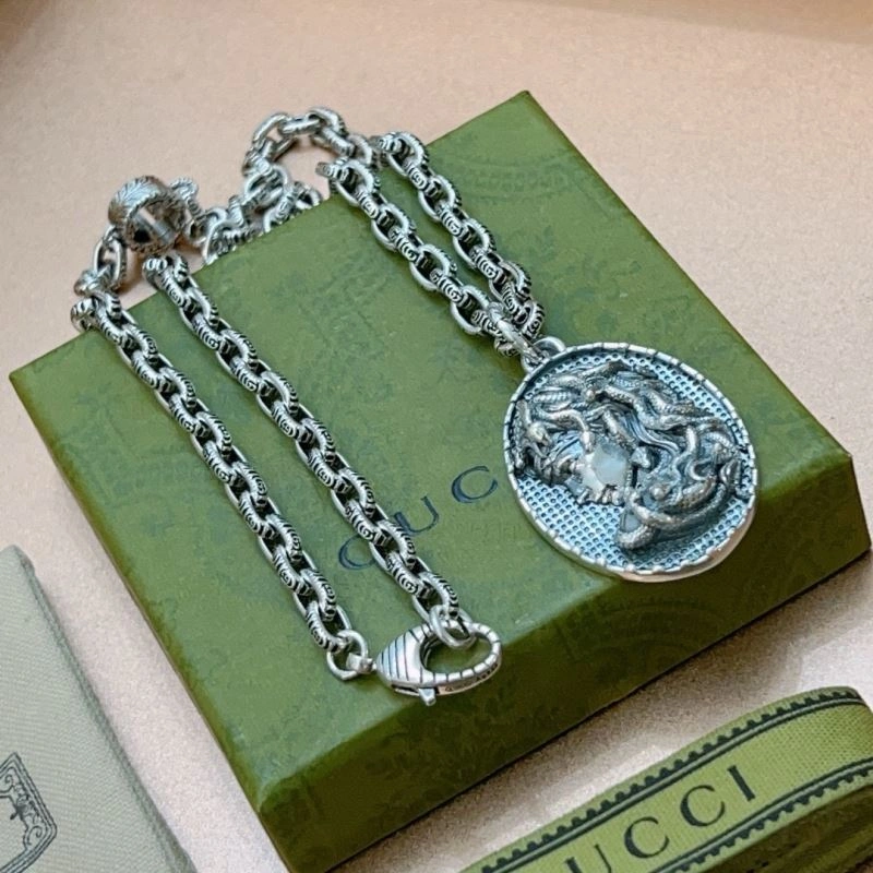 Inexpensive Gucci Necklaces