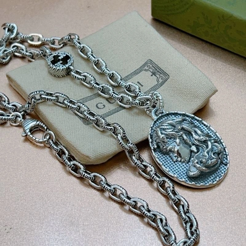 Inexpensive Gucci Necklaces
