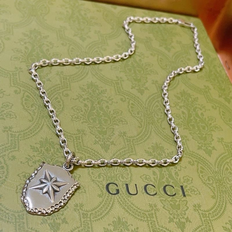 Top mirror Gucci Necklaces