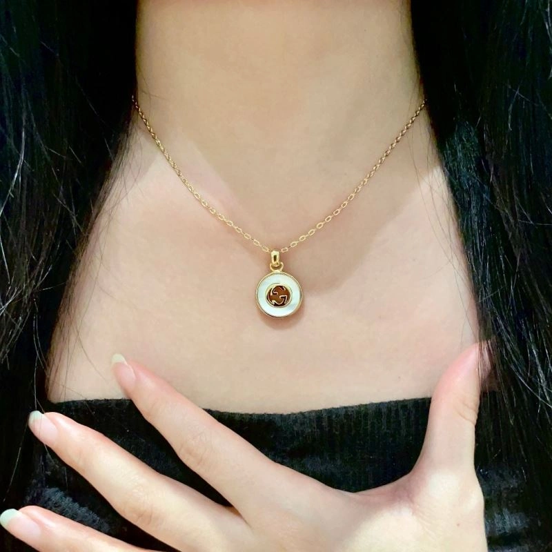 Indistinguishable Gucci Necklaces