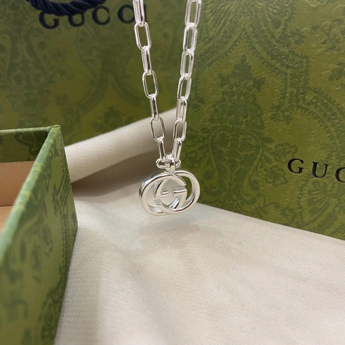 Accurate model Gucci Necklaces