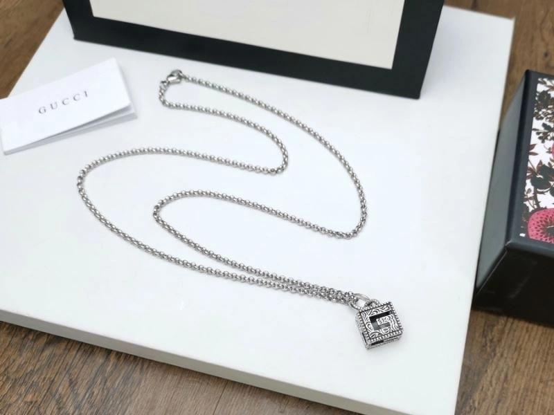 Accurate model Gucci Necklaces