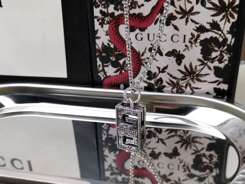 Accurate model Gucci Necklaces