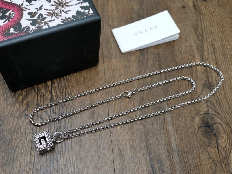 Accurate model Gucci Necklaces