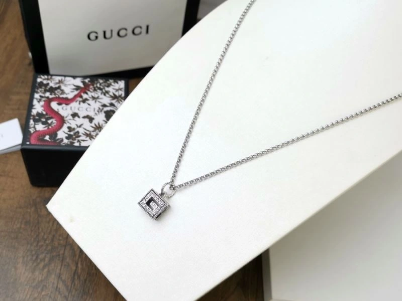 Accurate model Gucci Necklaces