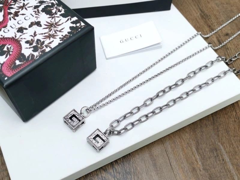 Accurate model Gucci Necklaces