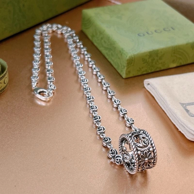 Bargain Gucci Necklaces