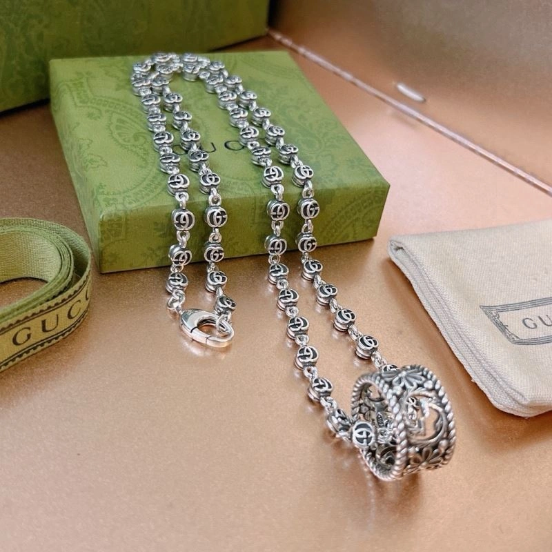 Bargain Gucci Necklaces
