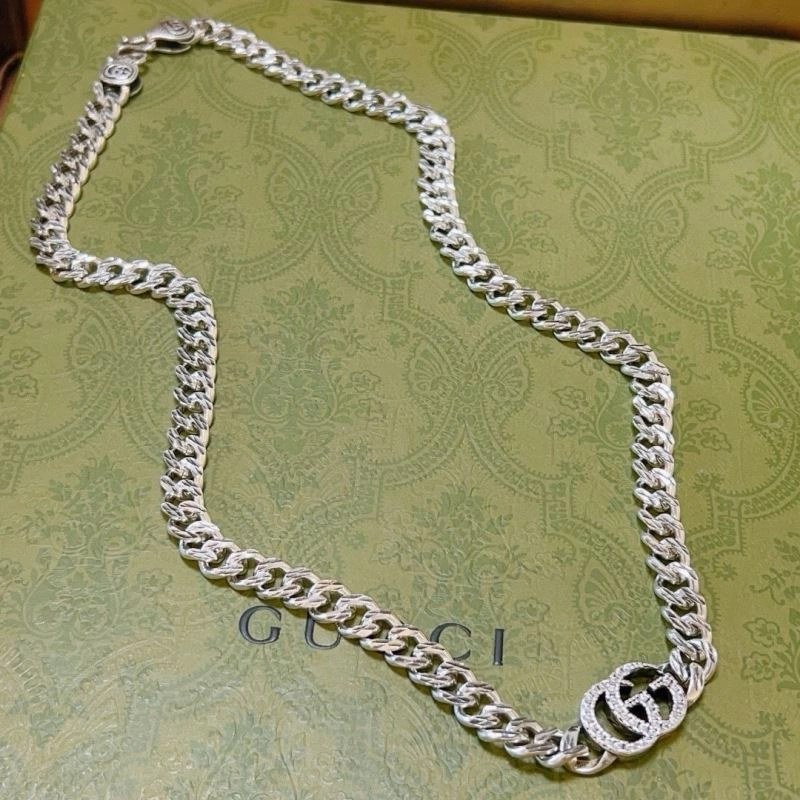 Indistinguishable Gucci Necklaces