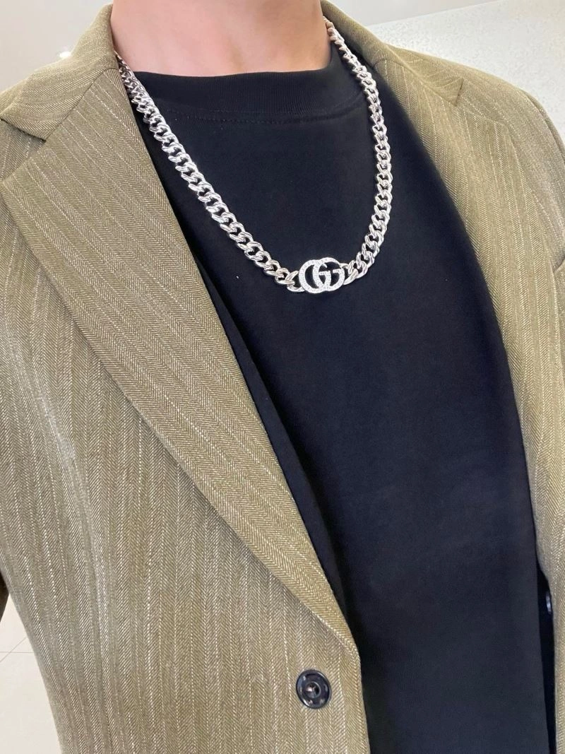 Indistinguishable Gucci Necklaces