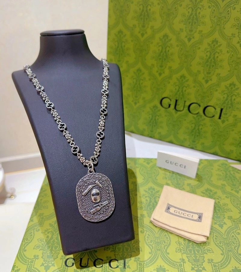 Bargain Gucci Necklaces