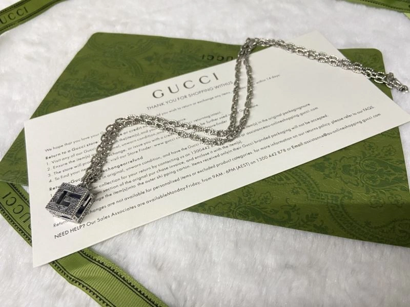 Indistinguishable Gucci Necklaces