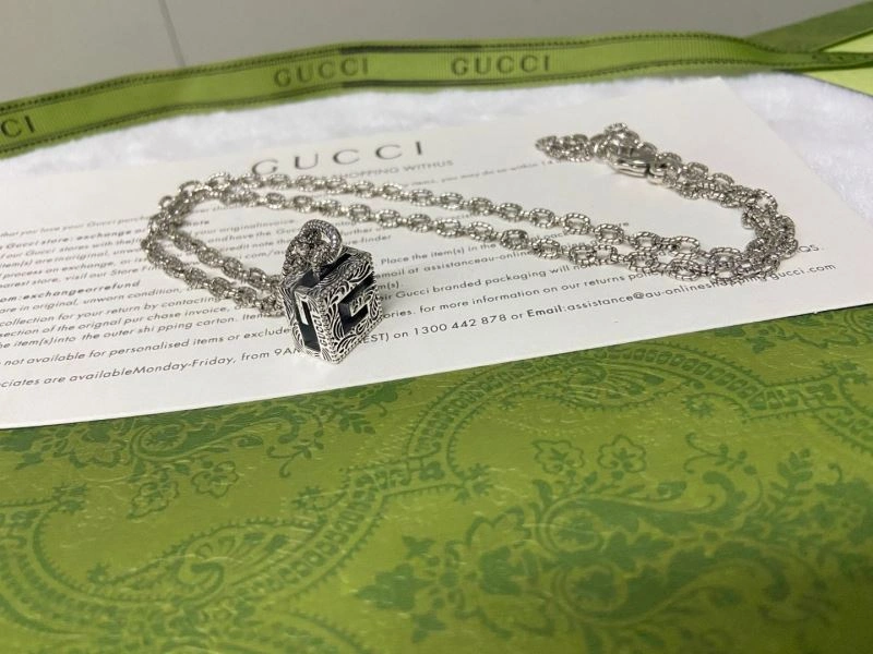 Indistinguishable Gucci Necklaces
