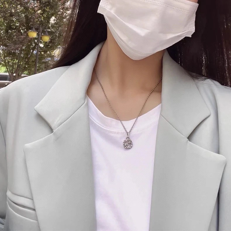 Factory-made Gucci Necklaces