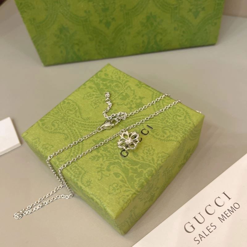 Accurate model Gucci Necklaces