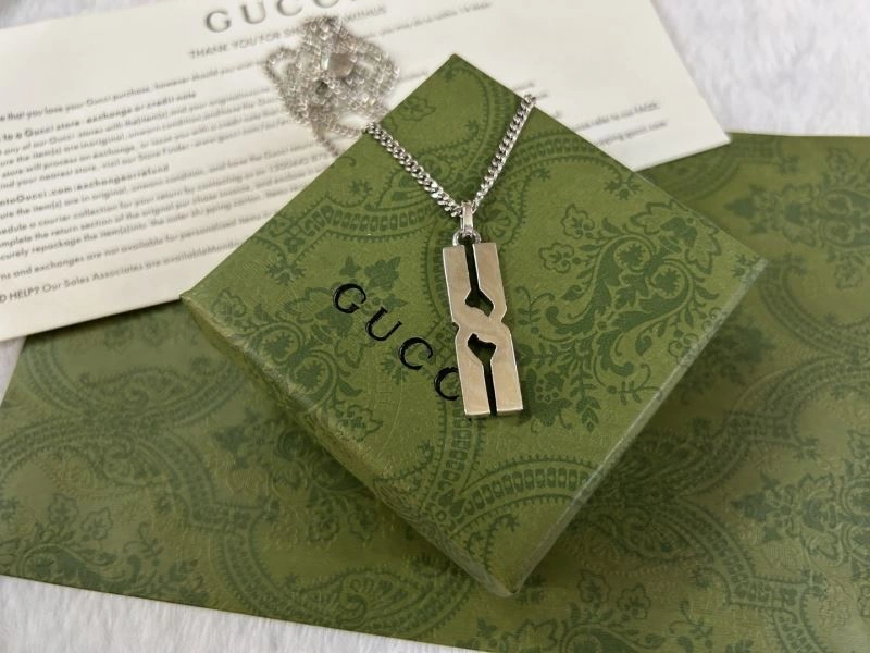 Top mirror Gucci Necklaces