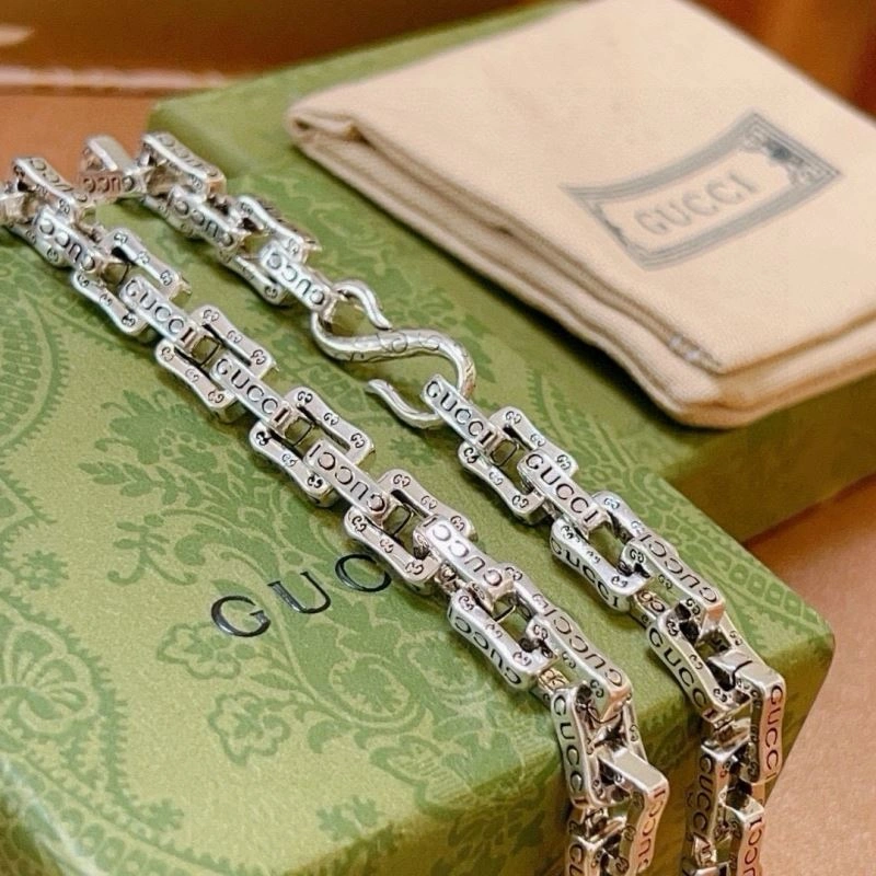 Top mirror Gucci Necklaces