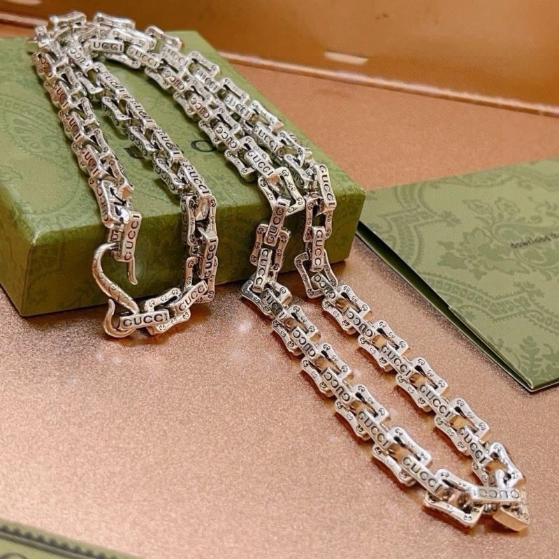 Top mirror Gucci Necklaces
